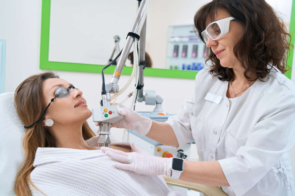 Tratamiento con láser Medlite en Turquía | Costos 2025
